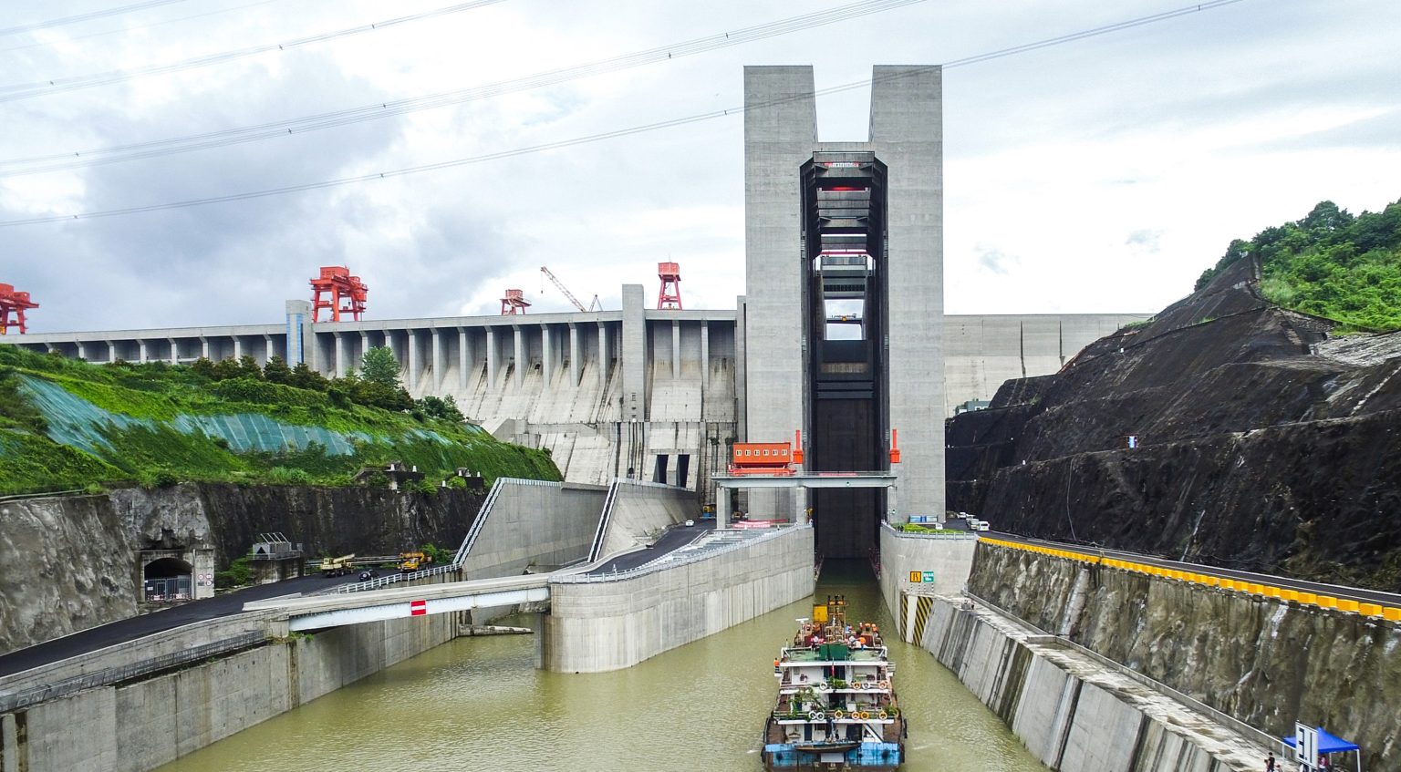 Three Gorges ship lift - Infrastructure Global